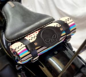 Porte / support couverture en Cuir véritable Noir Tete de Mort SKULL ...